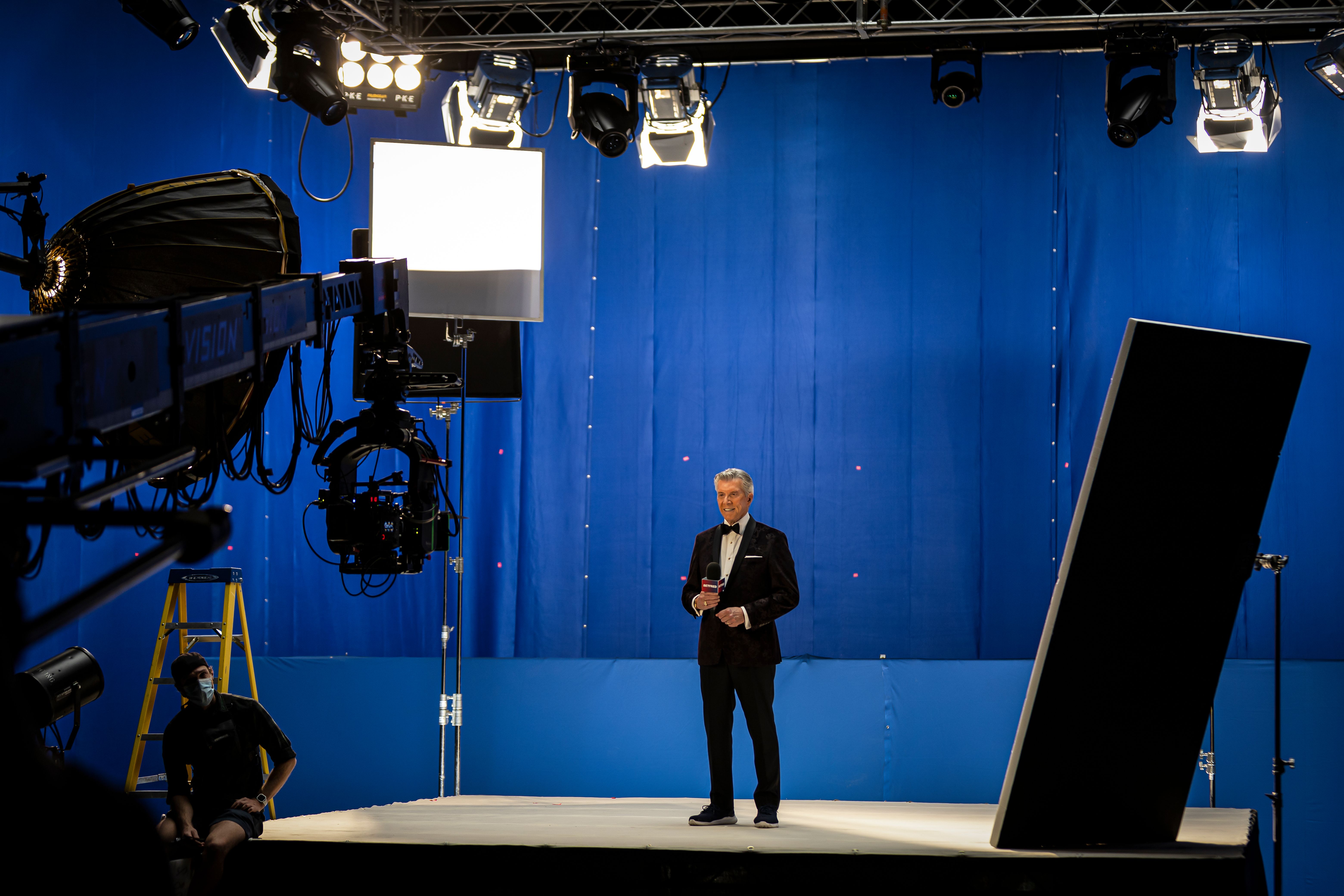 Betfred unveils TV ad campaign starring boxing announcer Michael Buffer ...