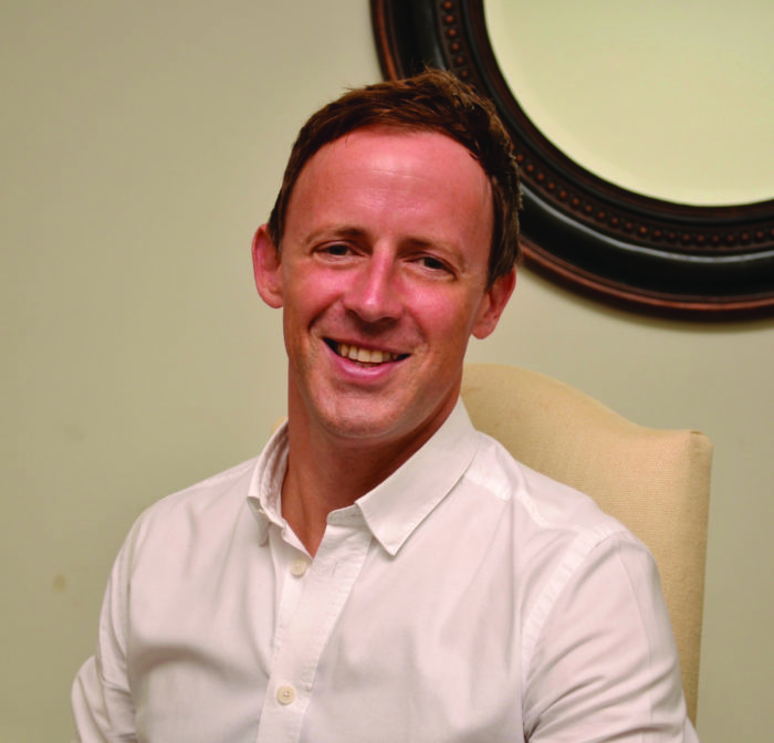 12BET nets badminton sponsorship - EGR Intel