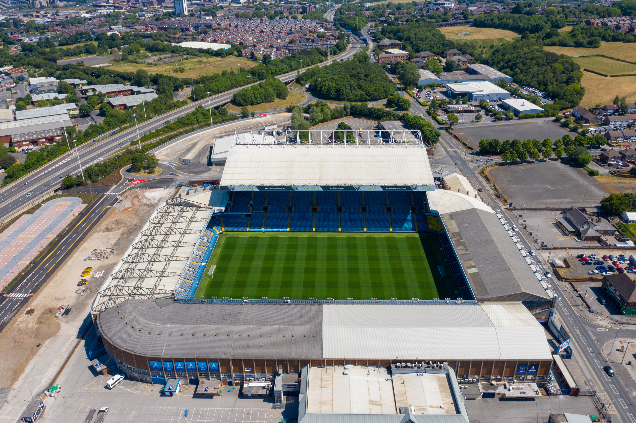 SBOTOP replaced as Leeds United front-of-shirt sponsor - EGR Intel